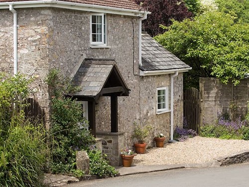 Accommodation near to River Cottage HQ